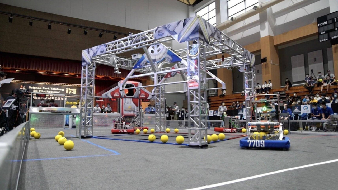 大港自造 : 我們的夢想需要您的幫助 為明年區域賽做準備 | FRC7709 | flyingV